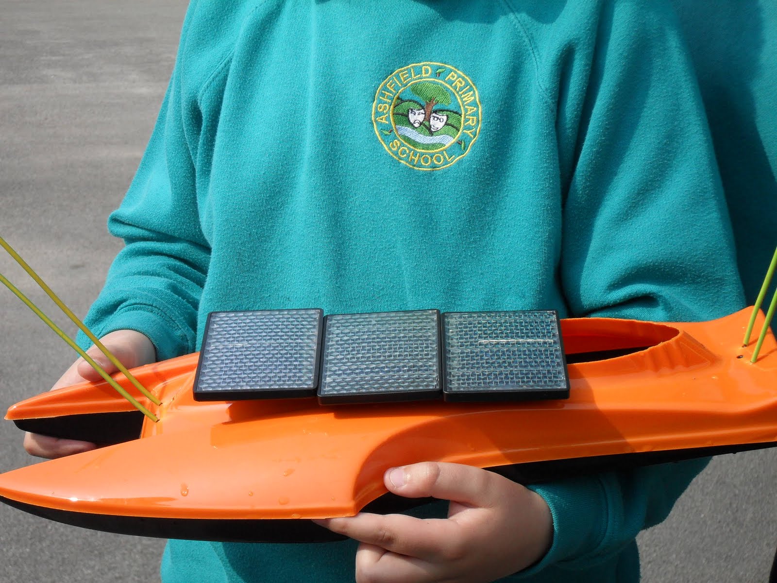Otley Ashfield Primary School Blog: Solar powered boats