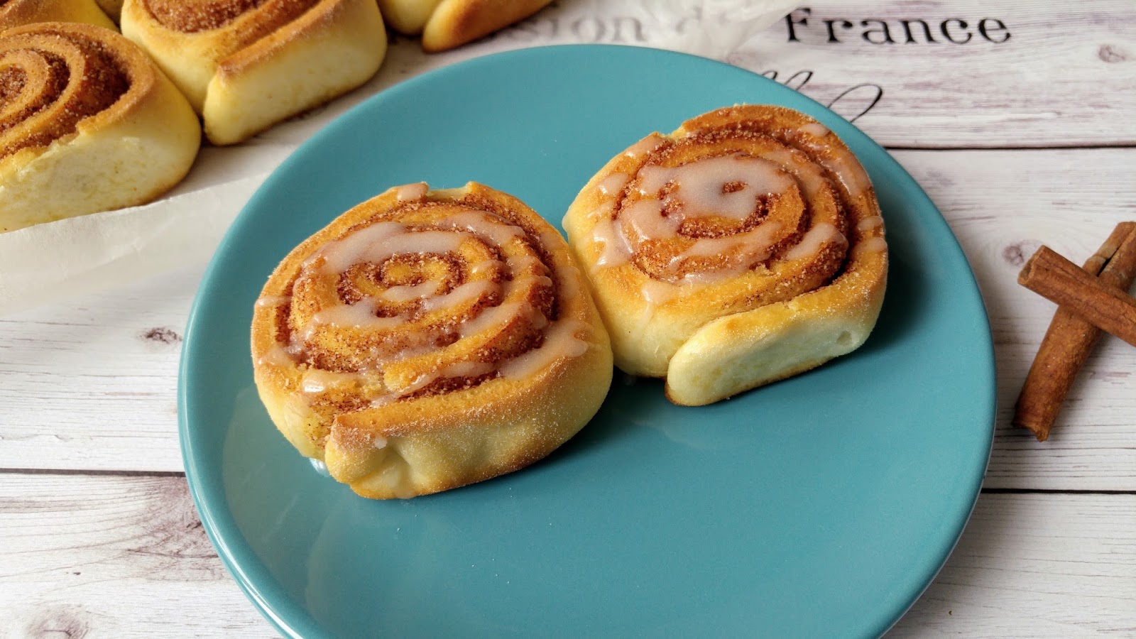 Andi gluténmentes konyhája: CINNAROLL -- AMERIKAI FAHÉJAS CSIGA