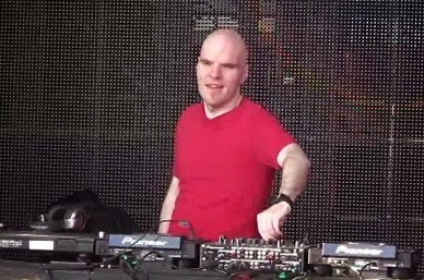 1Mix Radio: Video Interview: Airwave at Tomorrowland 2014