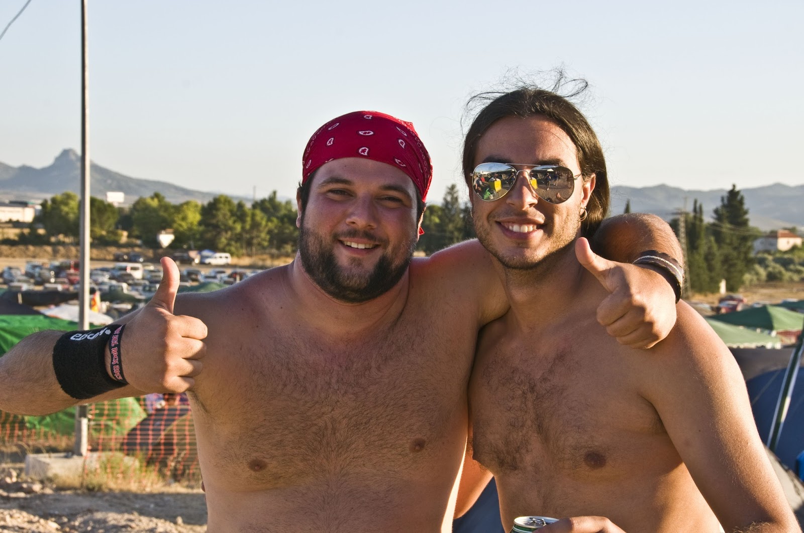 VILLENA CUÉNTAME: 2013 LEYENDAS DEL ROCK EN "VILLENA CITY" ... LARGA ...