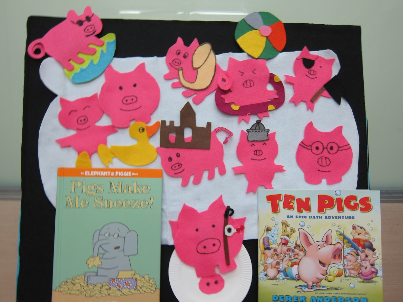 Christine's Reading SPA 英文繪本班: 0415 Story Class B: Ten Pigs + Pigs Make ...