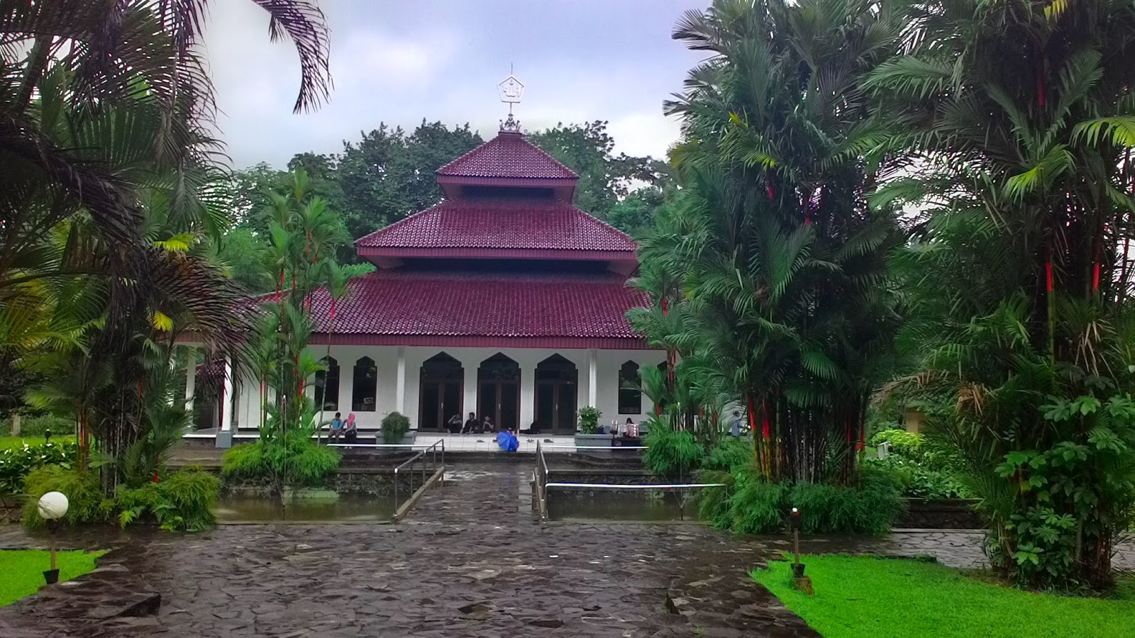Hangatnya Ukhuwah di tengah Rihlah @Kebun Raya Bogor | Sang Penakluk Dunia