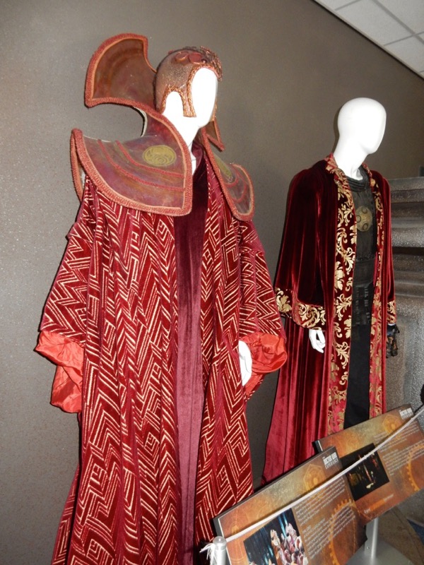 Hollywood Movie Costumes and Props: Memories of costumes and props at ...