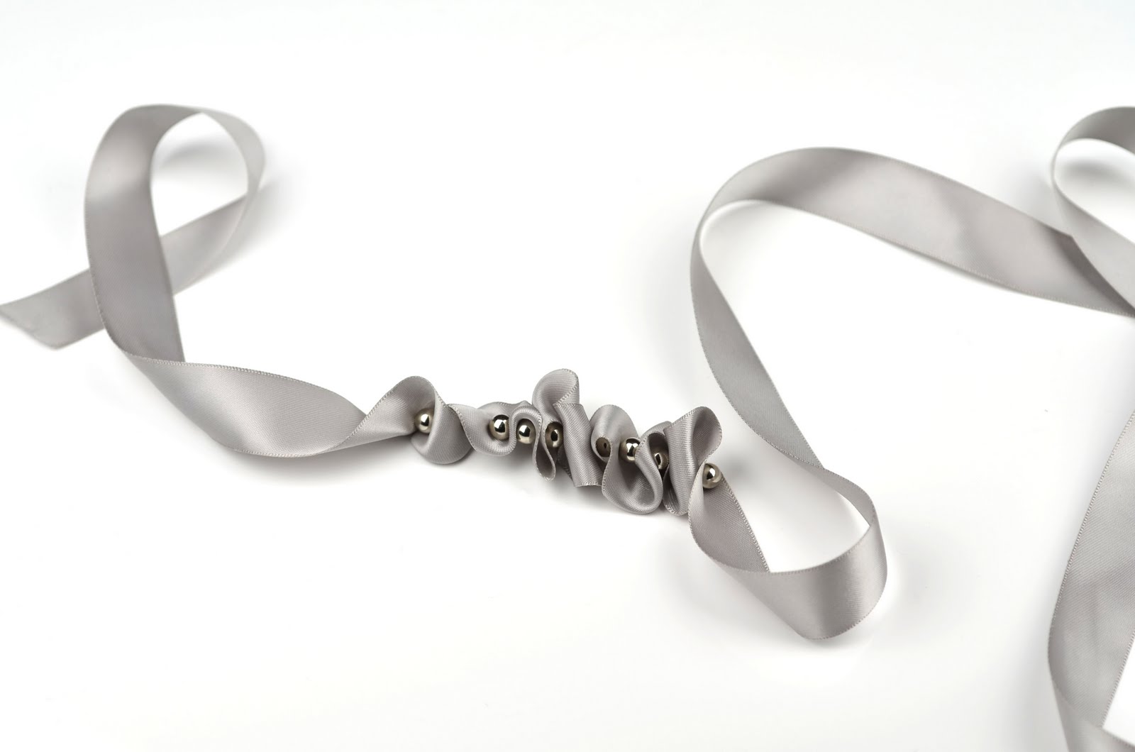 KLIK KLIK JEWELRY: KIY PROJECT# 2: GRAY RIBBON NECKLACE