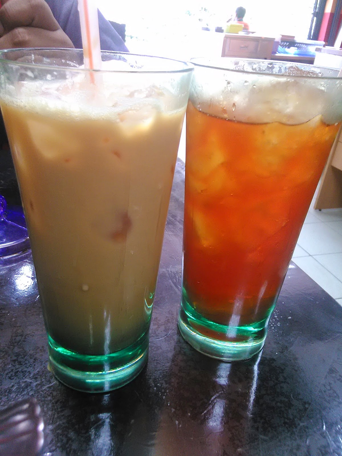 :. Teh Ais Vs Teh O Ais .: ~ ~Noieizan2U~