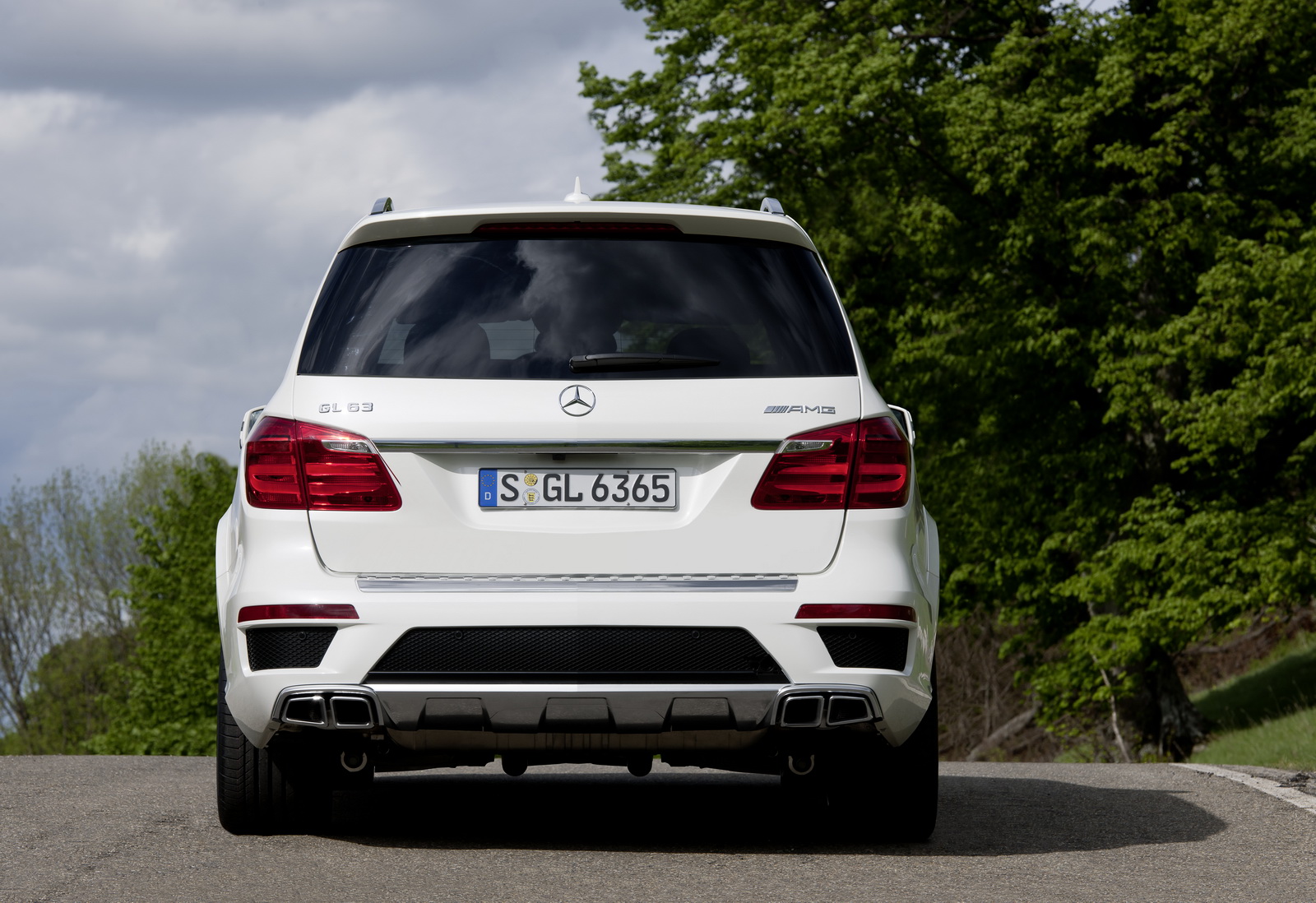 The new GL 63 AMG: The perfect blend of style and performance. GL 63 ...