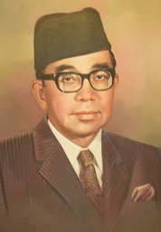 LAMAN KEMERDEKAAN: TUN ABDUL RAZAK HUSSEIN