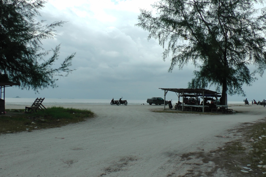 Fishing Spots in Kuala Lumpur & Selangor: Pantai Remis Beach