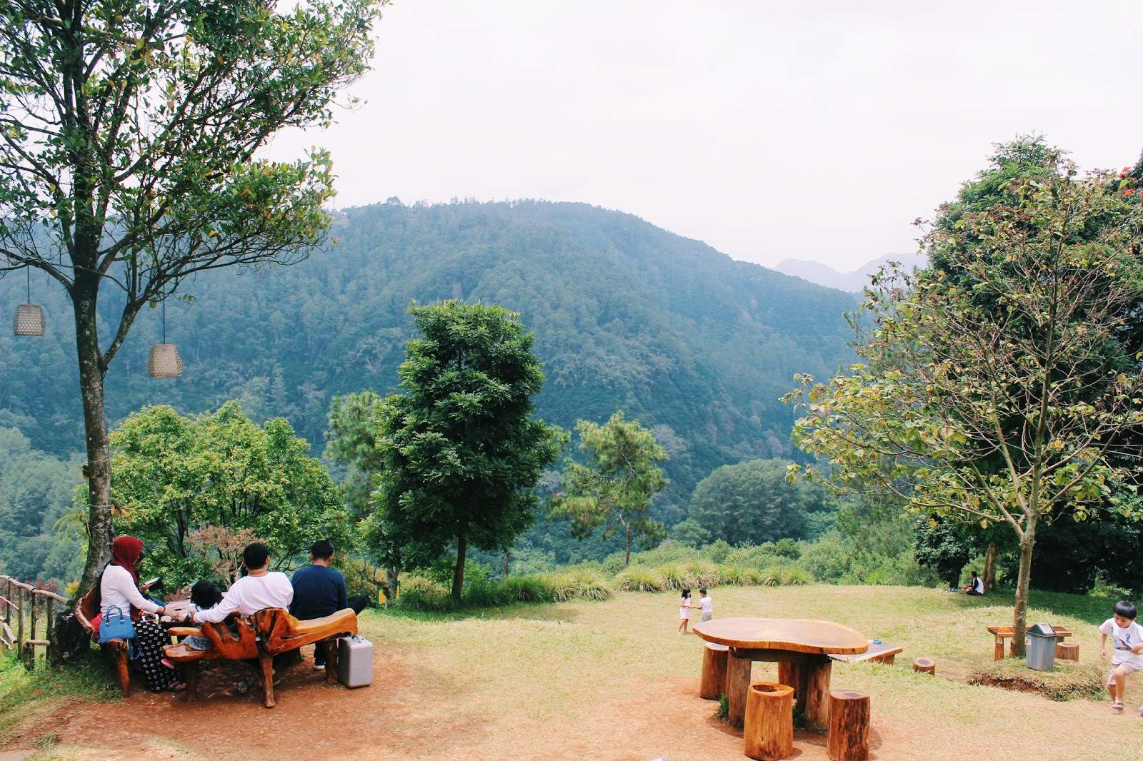 Cafe D'Pakar, Bandung - Icha Khairisa