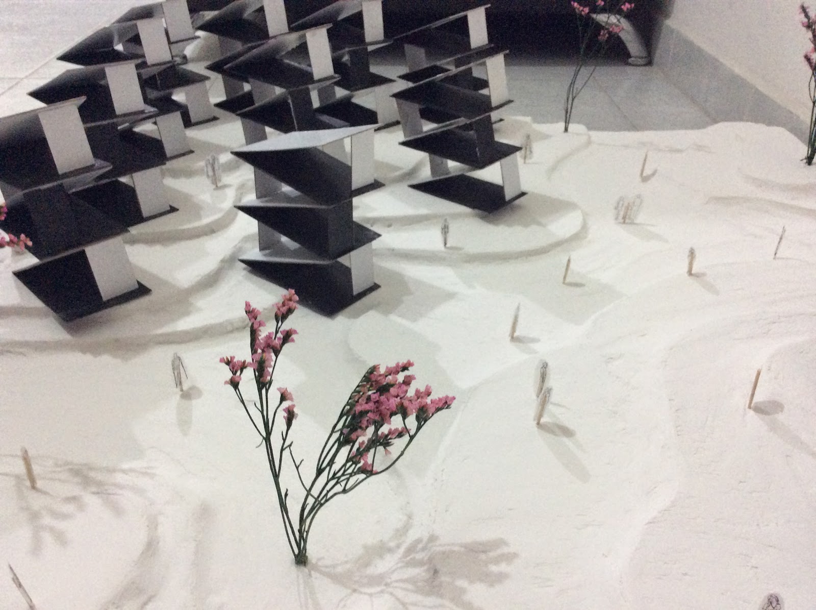 Introducción a la composición : Módulos arquitectónicos a base de ritmo*