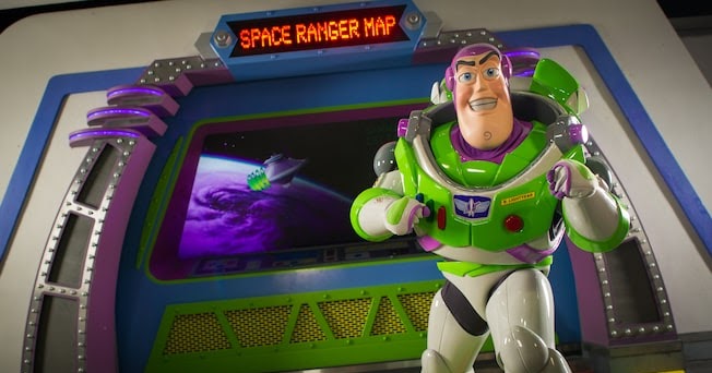 Real Park News: Buzz Lightyear Urging DHS Guests to Manage Their ...