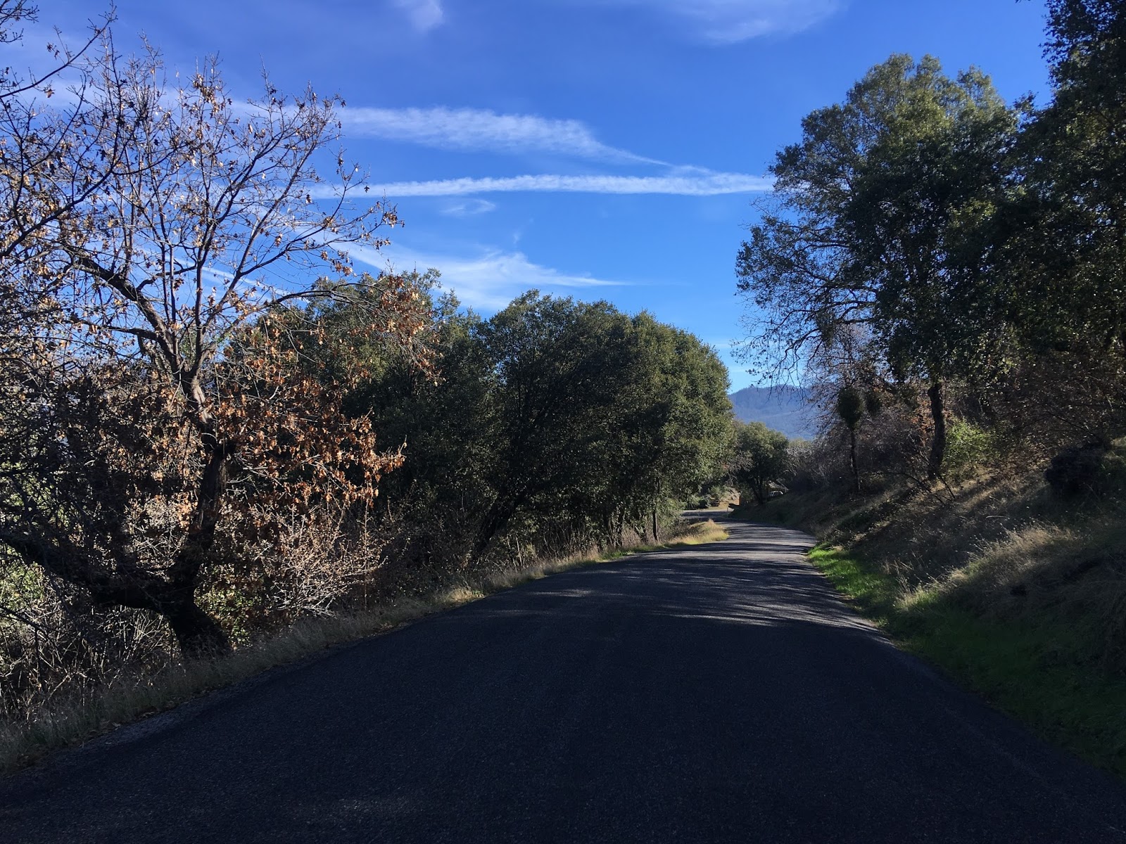 Old California State Route 41 on Road 425C, Road 425B, and Road 425A ...