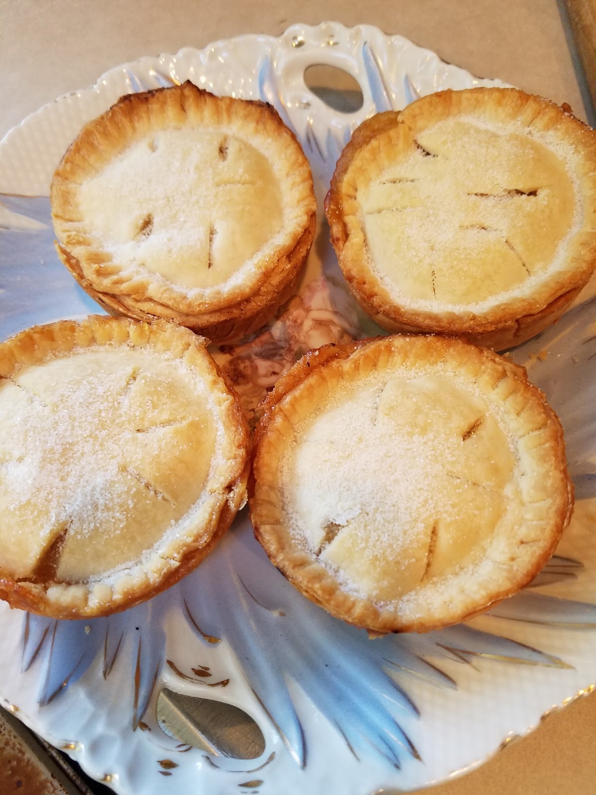 The Slow Life: Some Serious Summer Pie-Baking