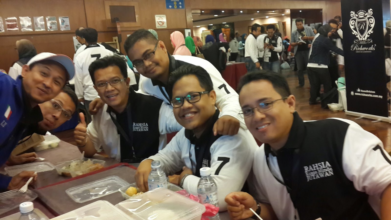 Pengalaman Menyertai Rahsia Kuasa Minda Jutawan (RKMJ) Dr Azizan Osman | Maria Firdaus