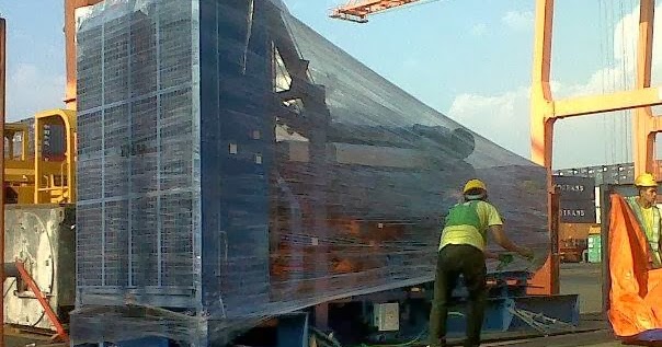 RESPONSIBILITIES BETWEEN SHIPPER AND CONSIGNEE IN SHIPPING