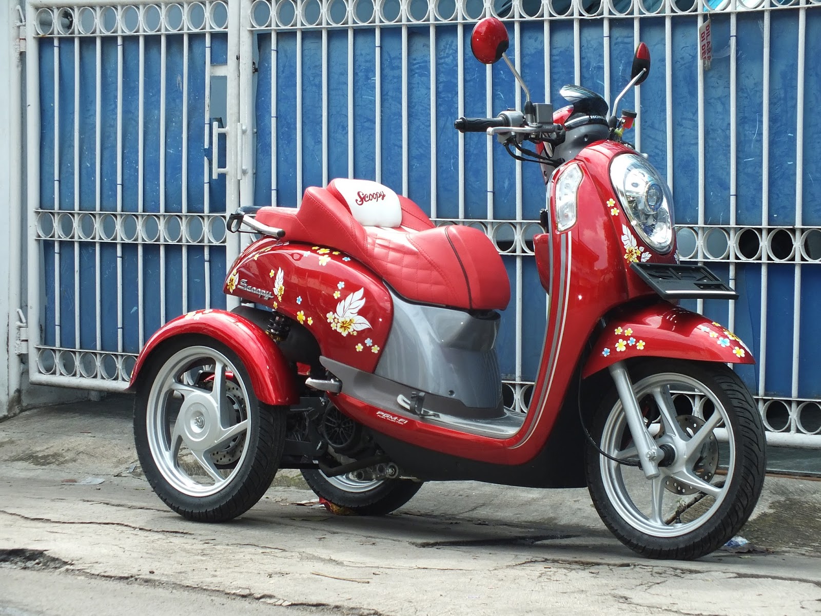 Oracle Modification Concept: HONDA SCOOPY MODIFIKASI RODA 3 Konsep ...