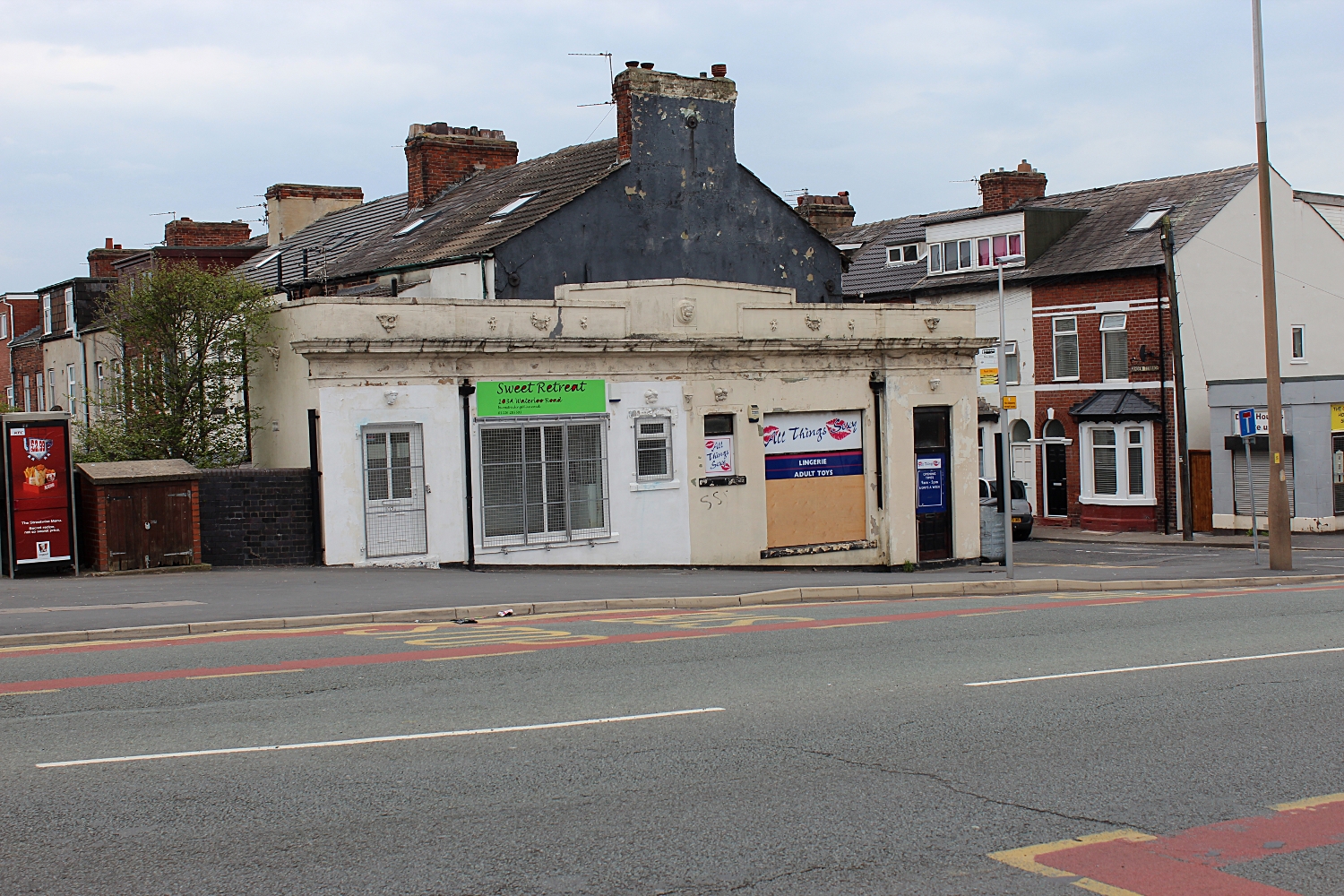 Roads and artifacts: Waterloo Road bridge toilets