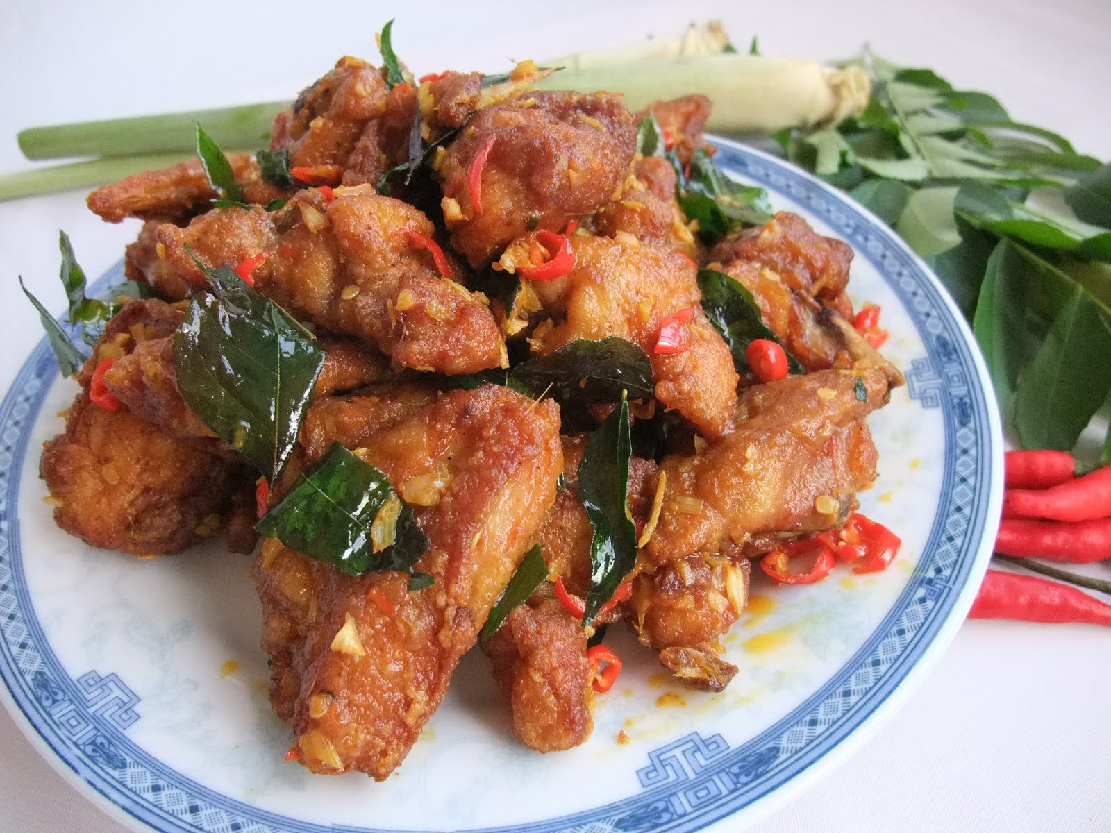 Veronica's Kitchen: Fragrant and Spicy Chicken - 香辣奶油鸡