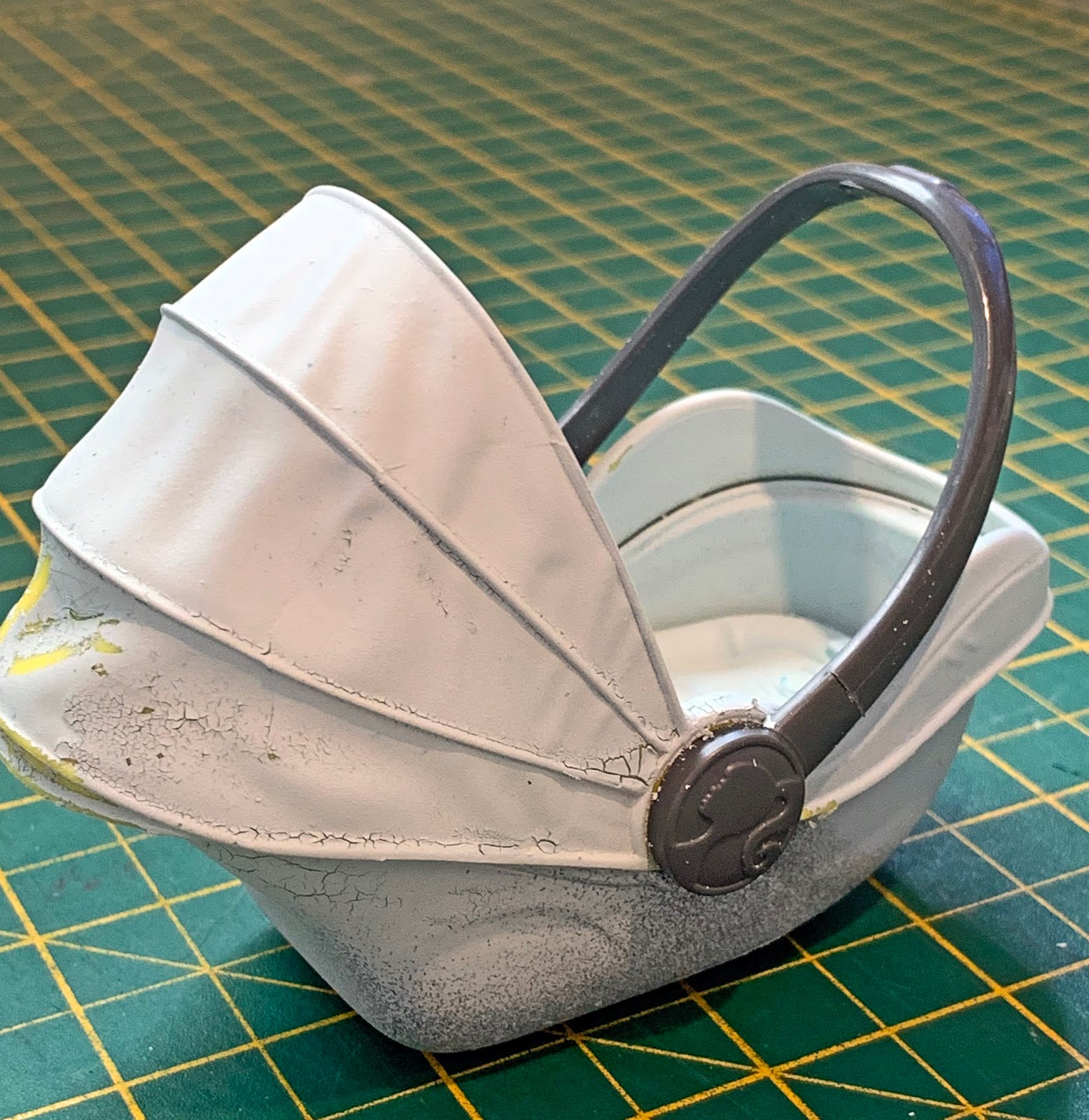 Prams/ Stroller or what ever you call it!... Painting Plastic