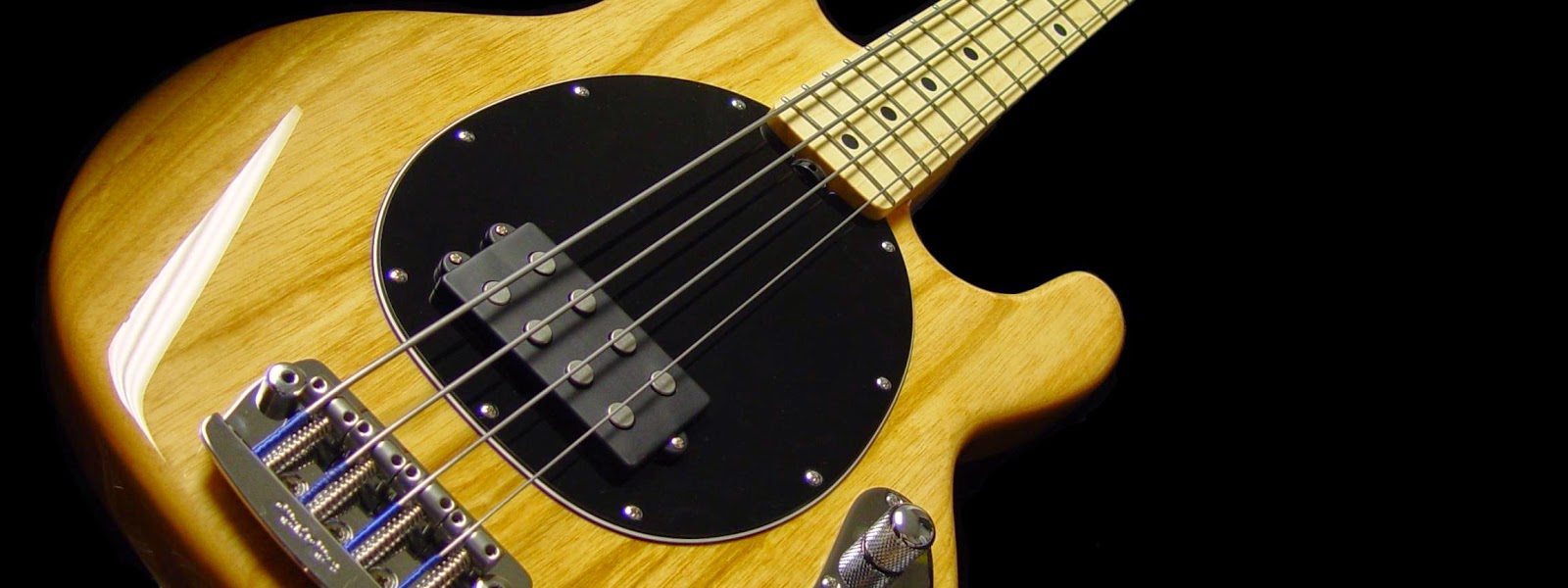 hmm: Perkembangan Alat Musik Bass