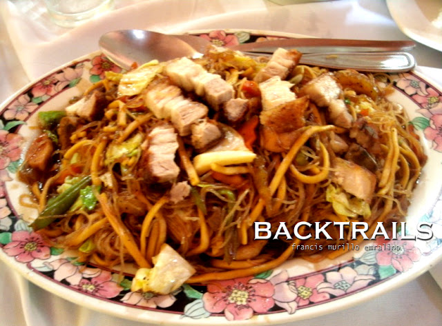 Back Trails: Food for the Trails: Chef Mau Restaurant in Liliw, Laguna