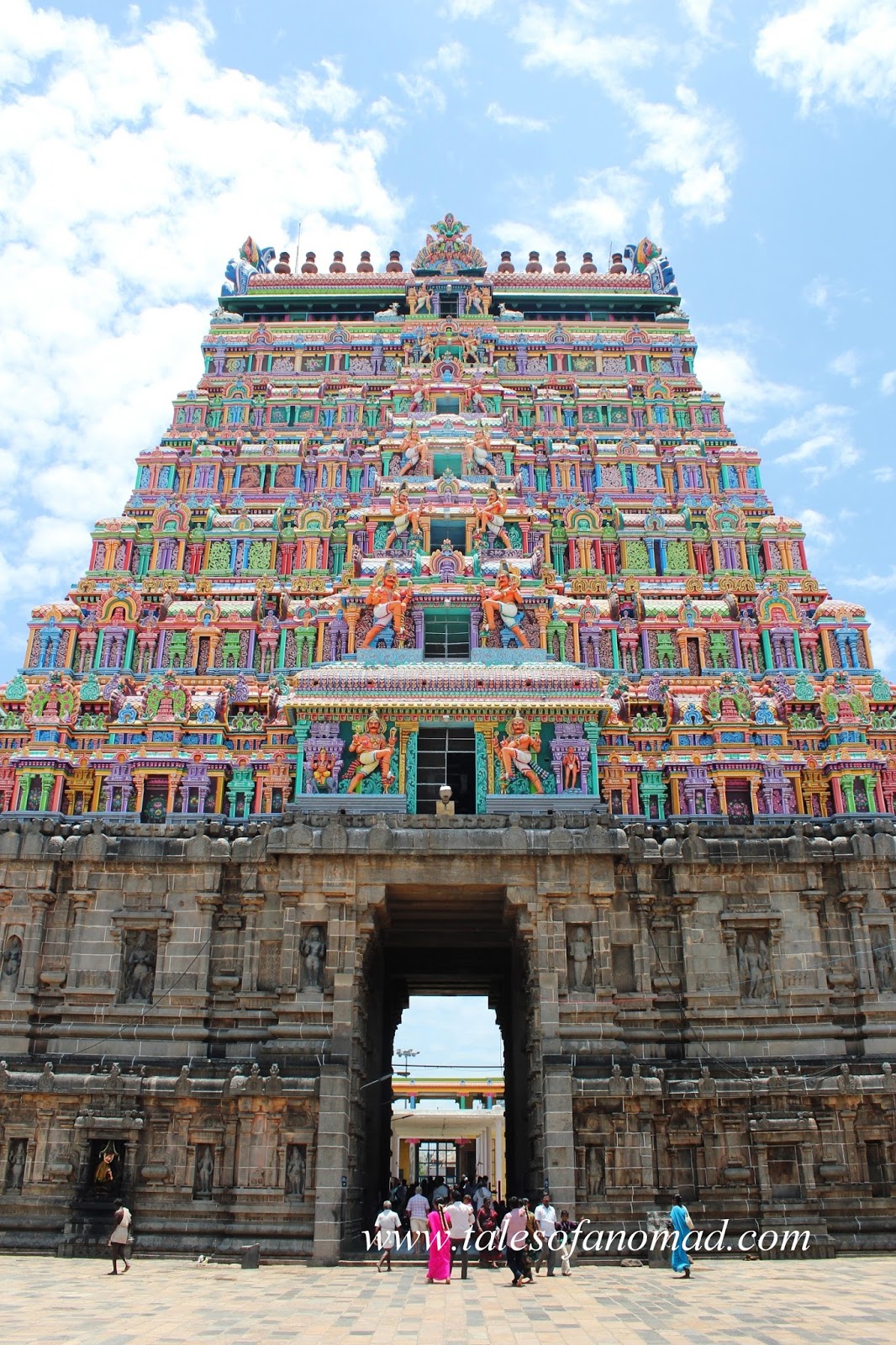 Tales Of A Nomad: Nataraja Temple, Chidambaram: The Colourful Grandeur...!!