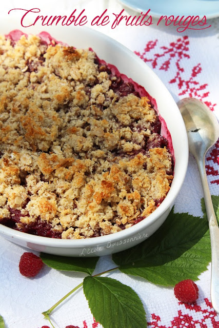 L'Ecole Buissonnière: Crumble de fruits rouges