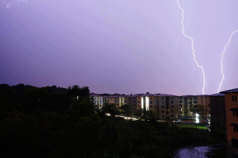 akusijebat: Kapal tangki Bunga Alpinia terbakar di Labuan (gambar)