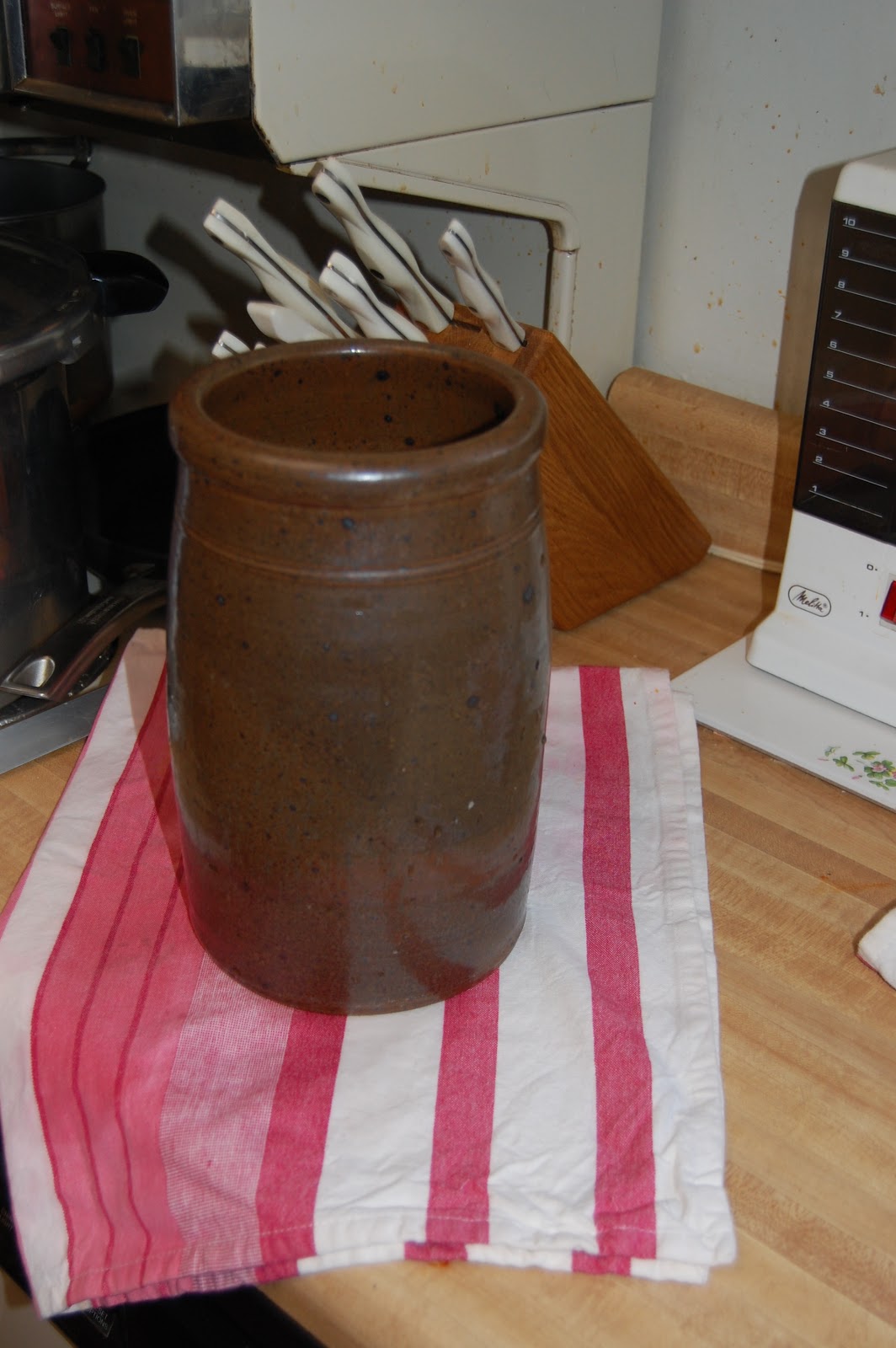 Perky Prepping Gramma: Ye Lovely Fermenting Crock (adventure in making ...