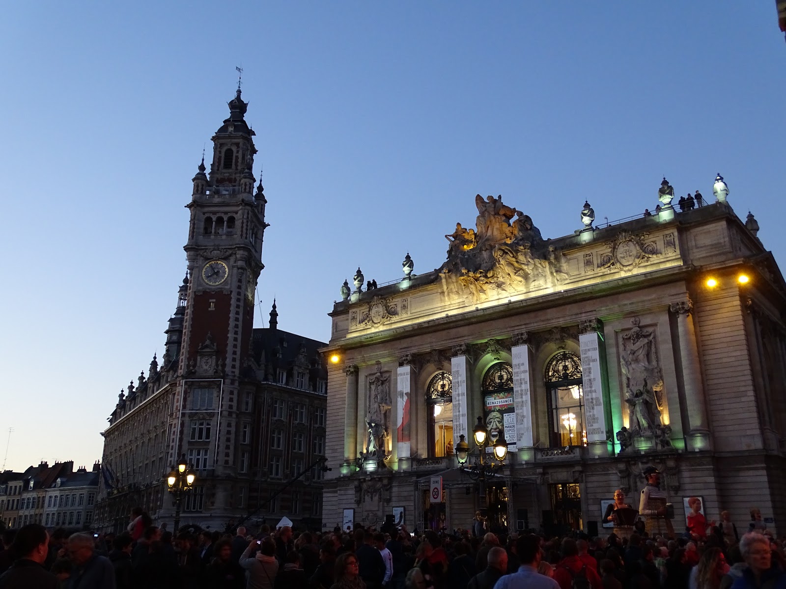Balade en Nord se promène à Lille du côté du beffroi