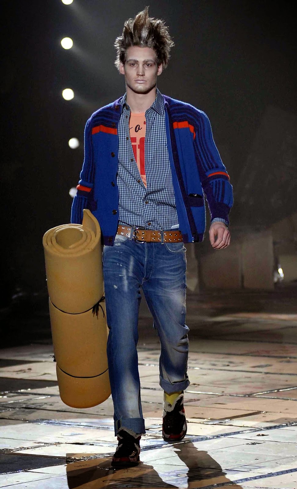 Print and blue: Homeless chic