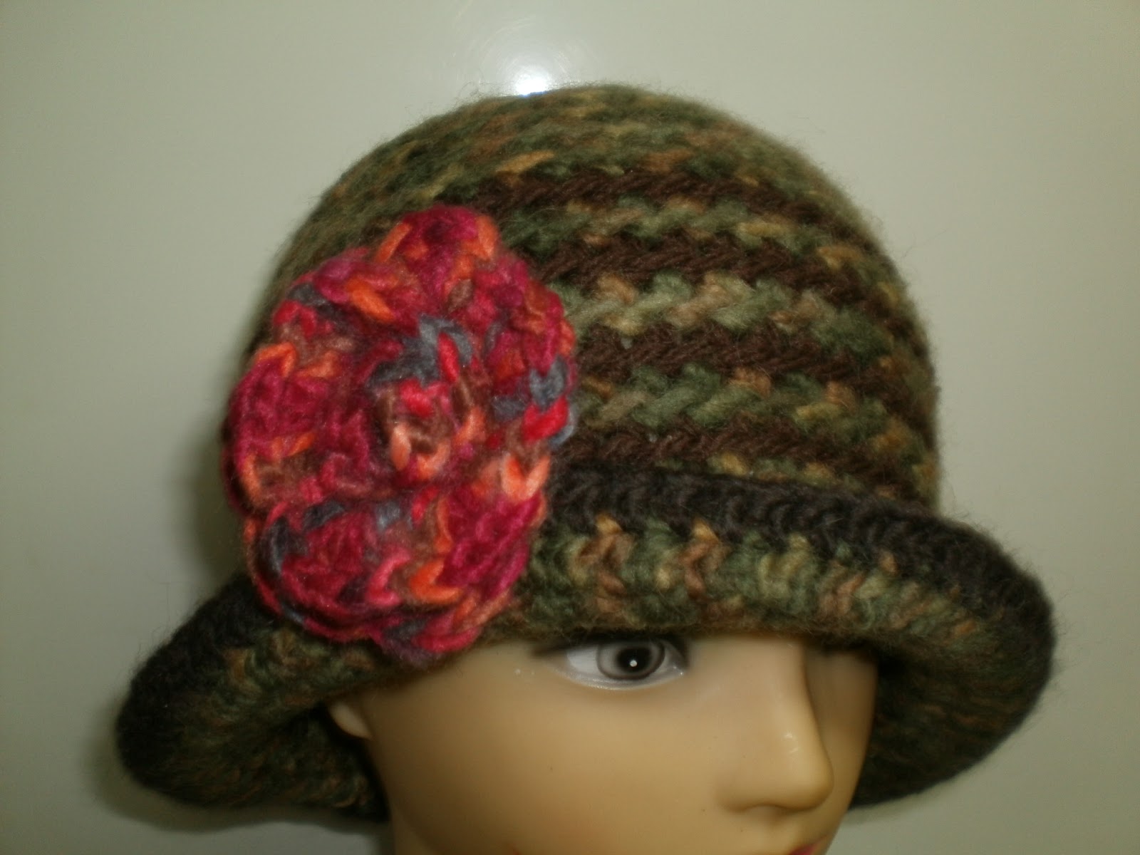 Mady Handmade-creatii crosetate manual,pentru copii si adulti: caciuli ...