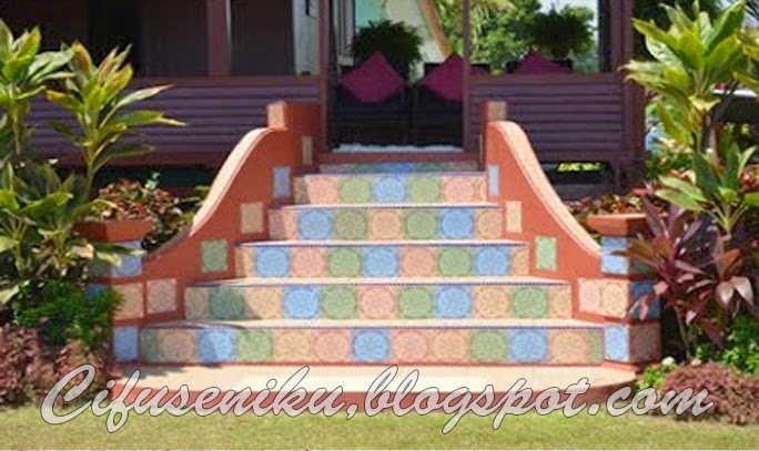 .: KEUNIKAN TANGGA BATU RUMAH MELAKA