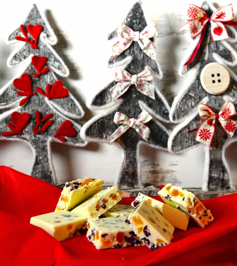 Mi caja de recetas: Turrón de chocolate blanco con arándanos y albaricoques