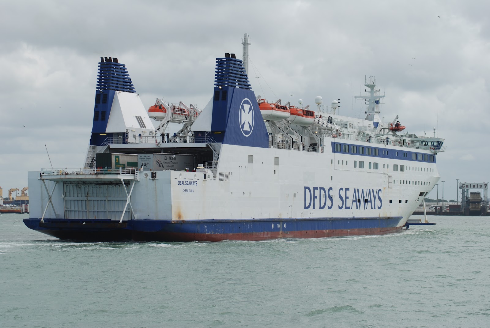 BRITTANY FERRIES: "BARFLEUR" chartered to LD LINES/DFDS