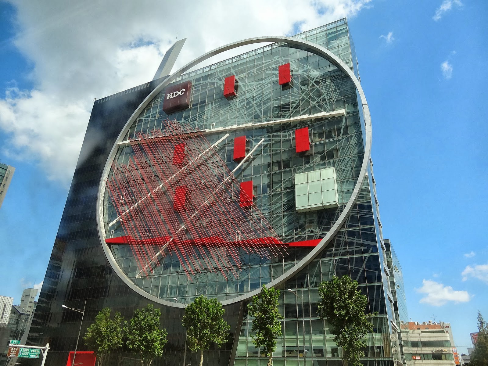 Korea Life Gallery 韓国滞在記: HDC Building in Seoul ソールにあるHDCビル