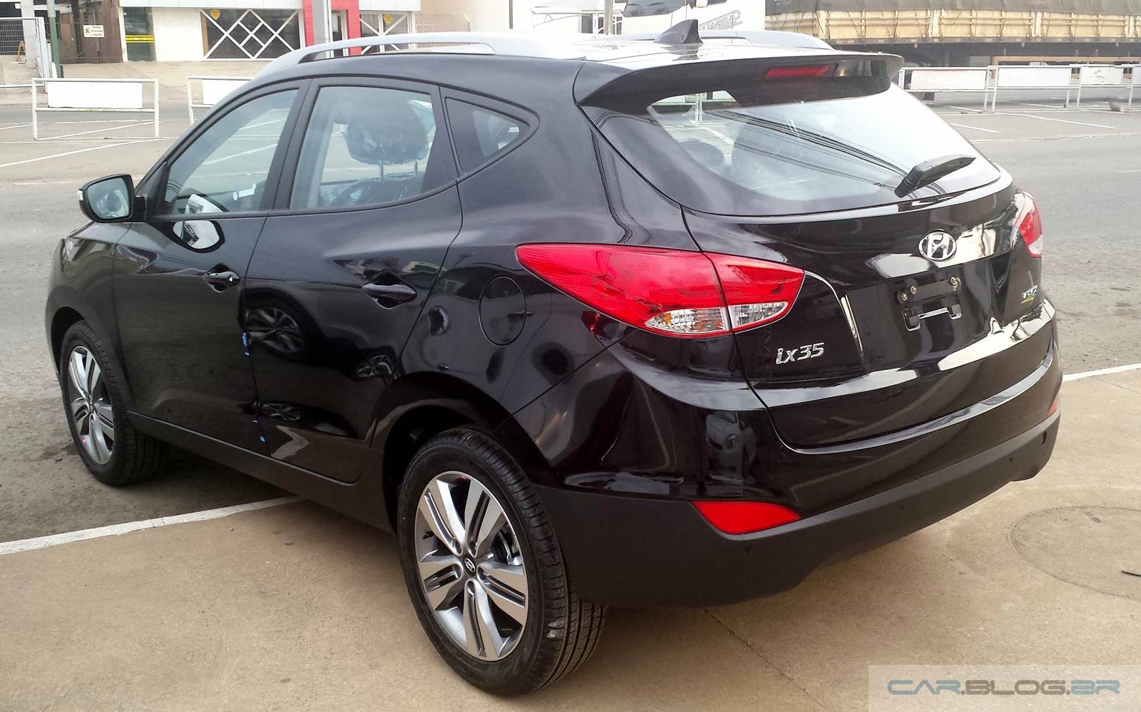 Hyundai ix35 2016 versão intermediária: vídeo e preço
