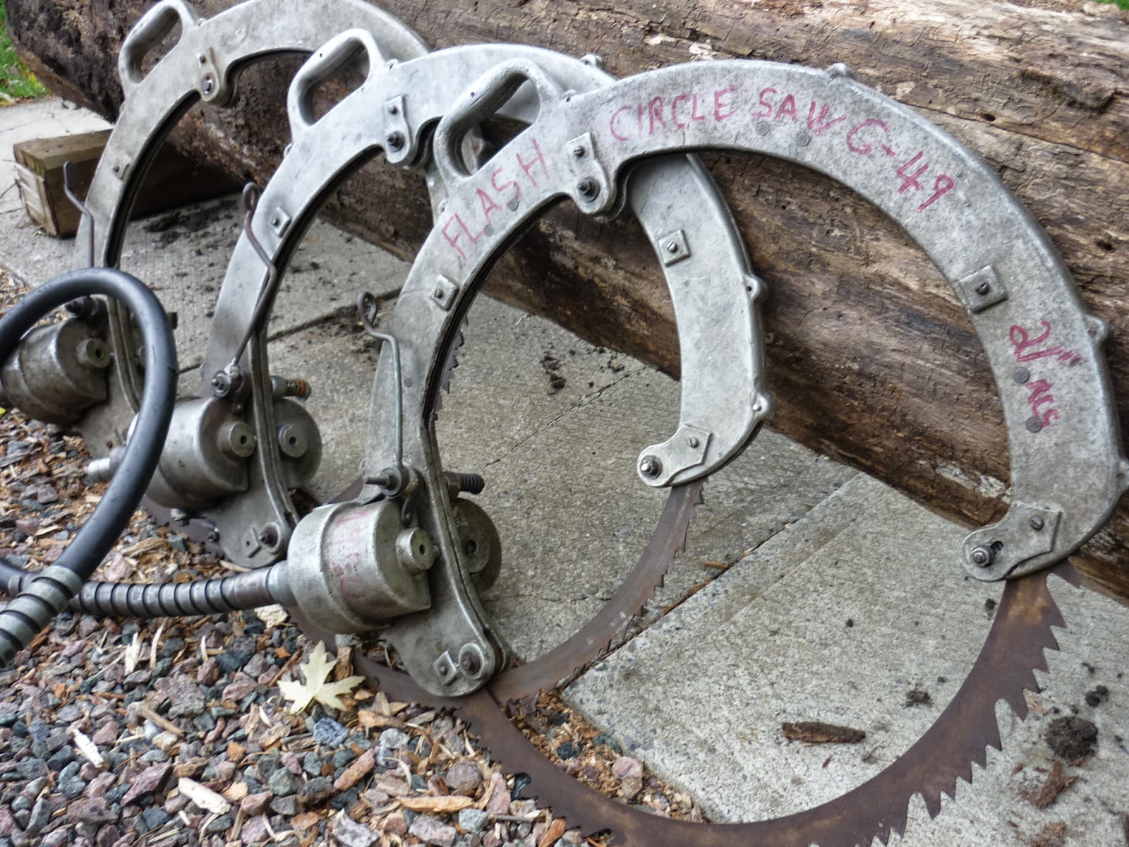 VINTAGE CHAINSAW COLLECTION: FLASH CIRCLE SAW G 49