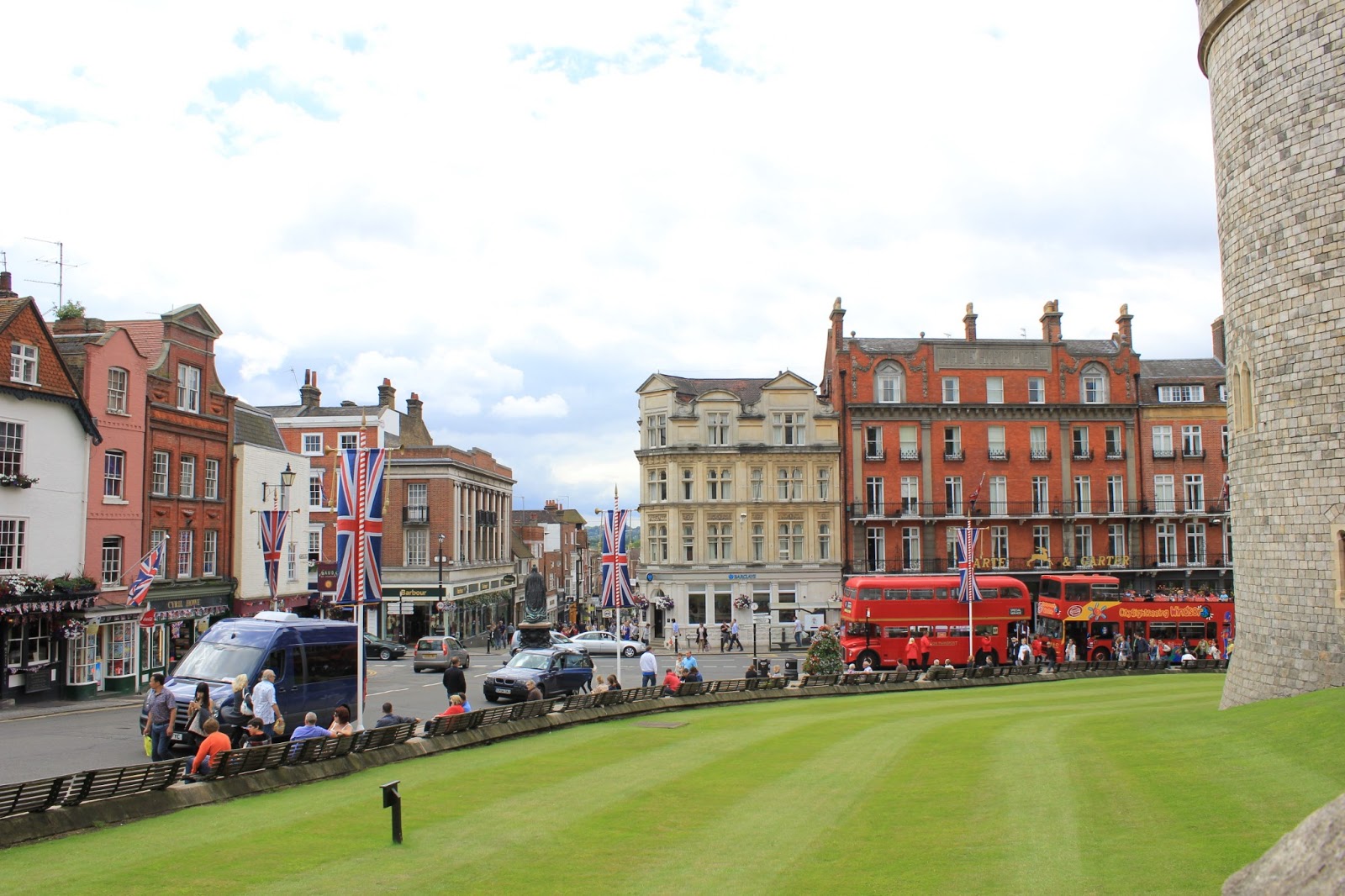 Totally Toeheads: Windsor Castle with Mormor and Grandpa