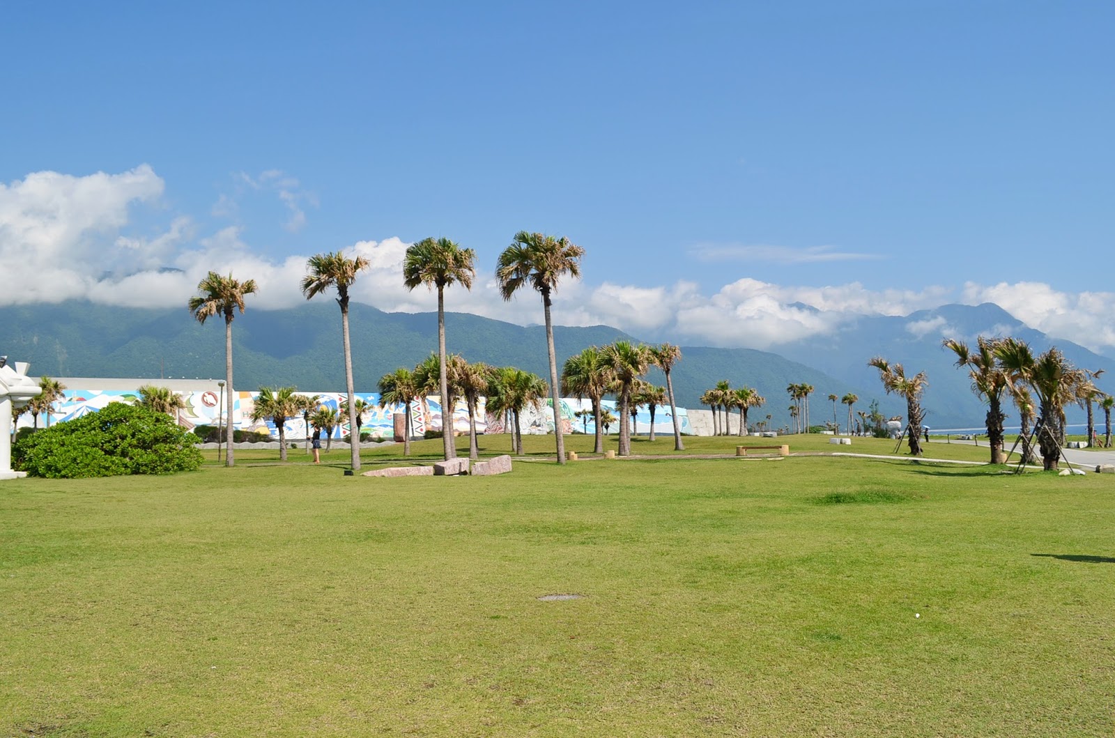 Trip To Taiwan 台湾: Hualien 花莲 - Qixingtan Scenic Area 七星潭风景区 - Just An ...