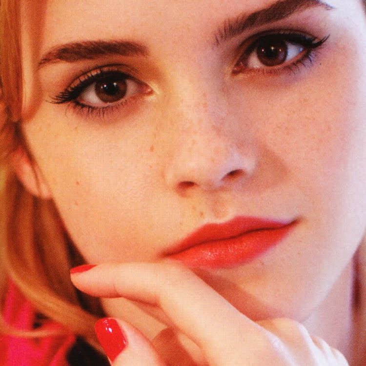 Celeb Faces: Emma Watson