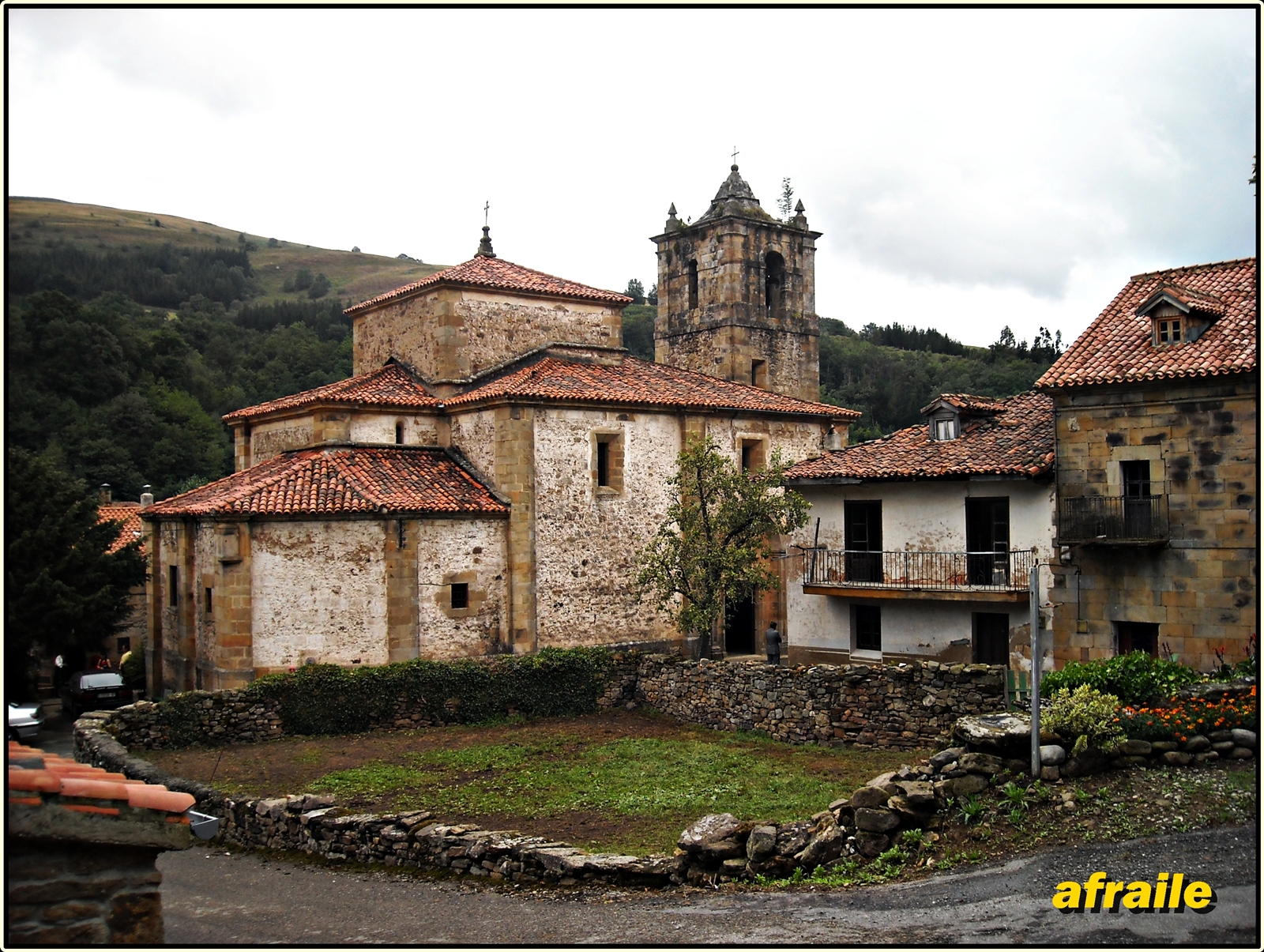 Foto afraile: San Andrés de Luena (Luena).