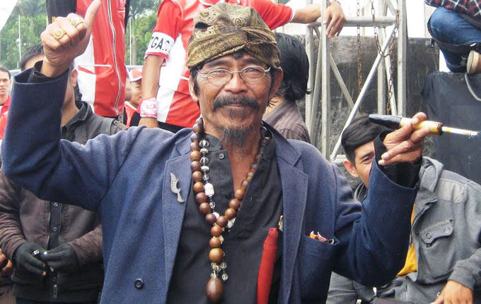 9 Jenis dan Gaya Dukun di Indonesia | W4wkeren