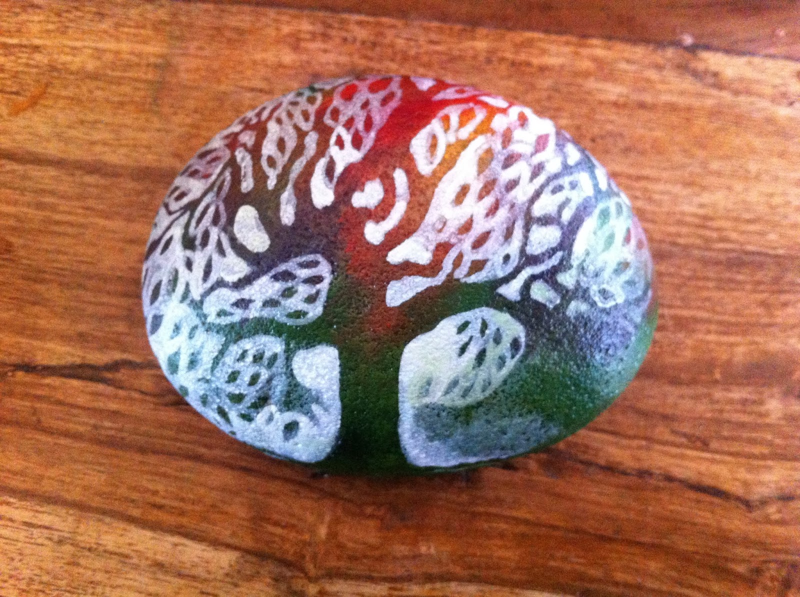 artfromthewood: Tree paintings on stone.