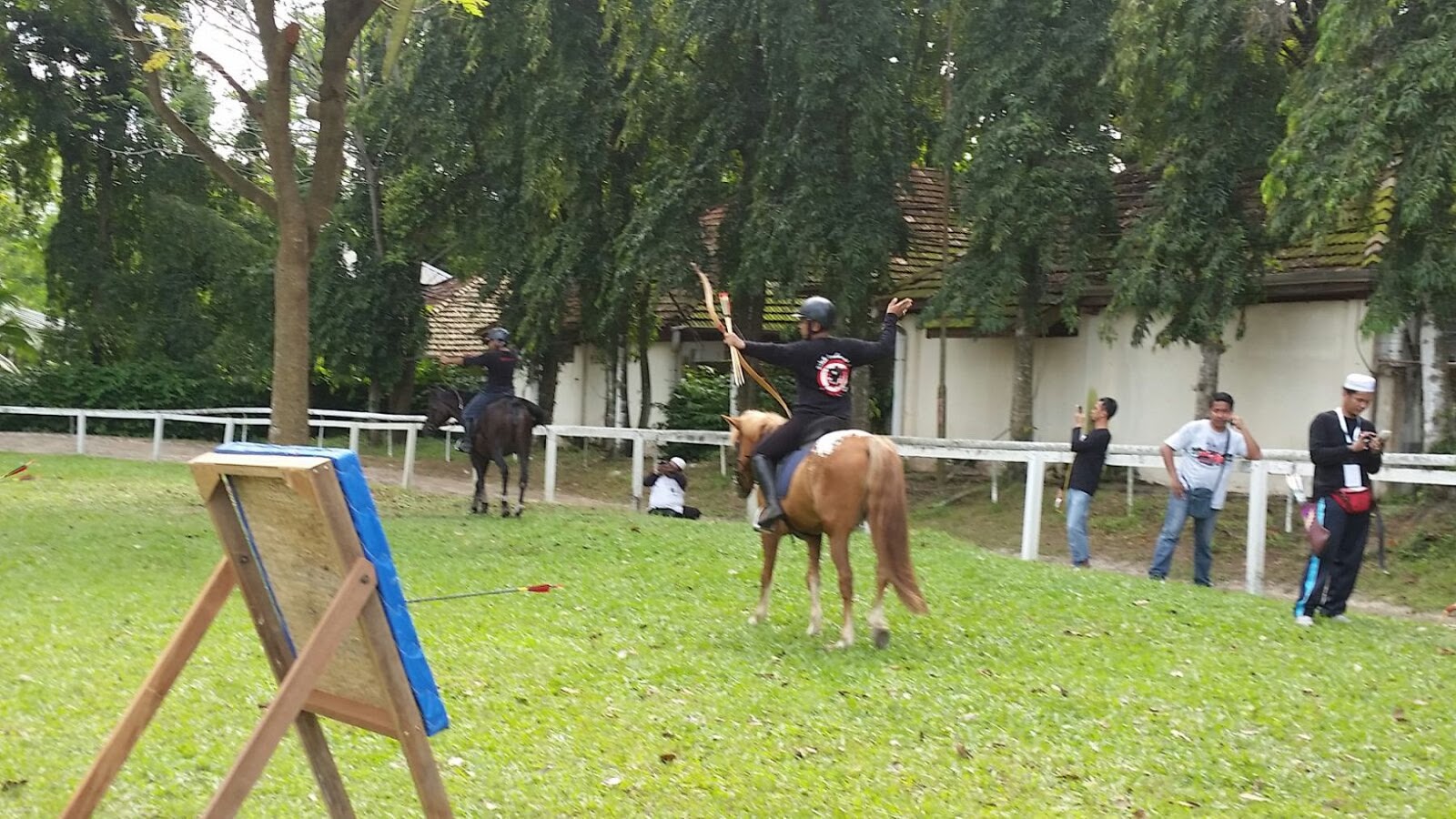 Memanah Sebaik-baik Permainan: Kursus Dihadiri