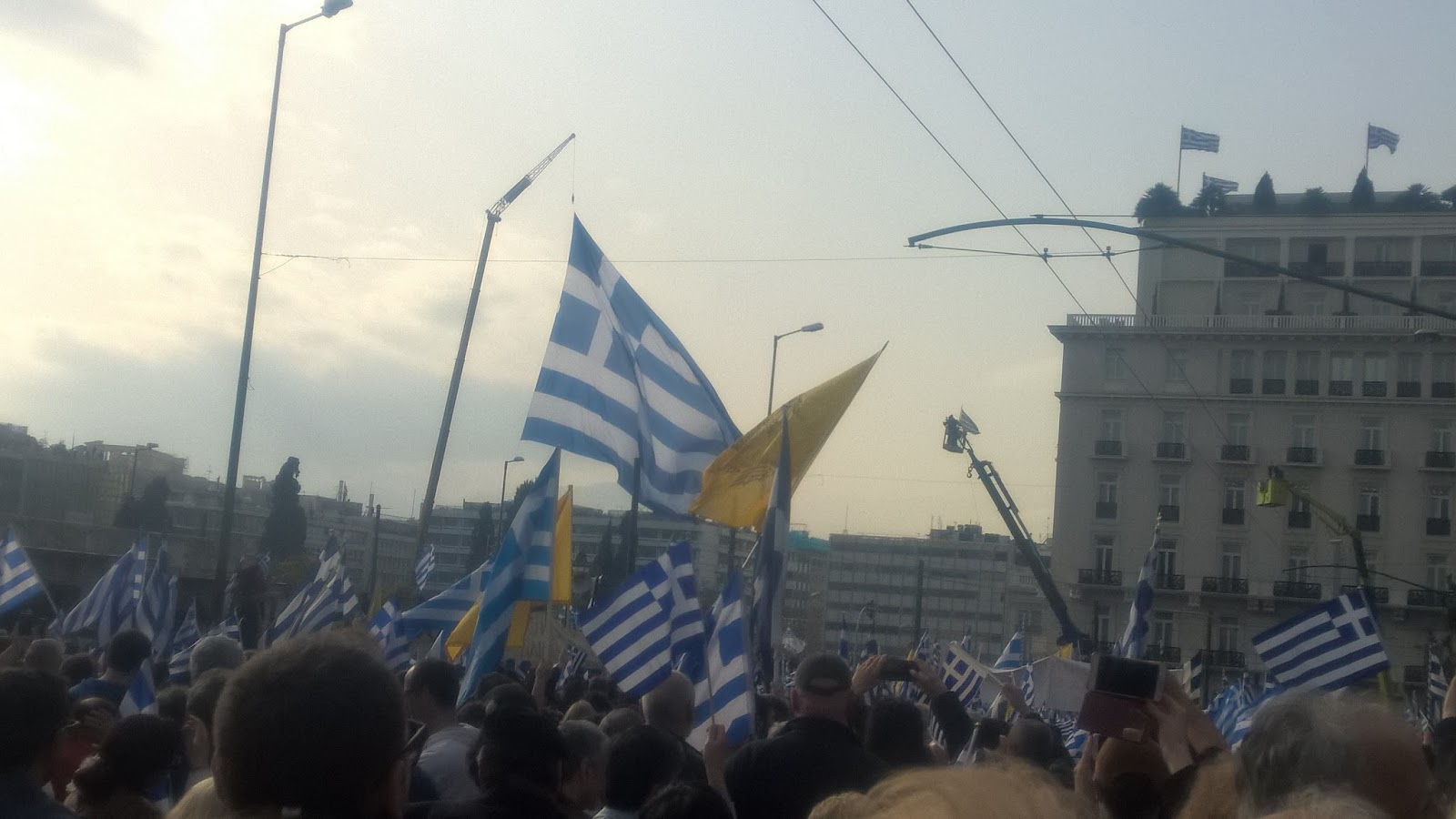 Οίμος-Αθήνα: ΜΕΓΑΛΕΙΩΔΗΣ Η ΟΡΓΗ ΤΟΥ ΛΑΟΥ ΣΤΟ ΣΥΛΛΑΛΗΤΗΡΙΟ