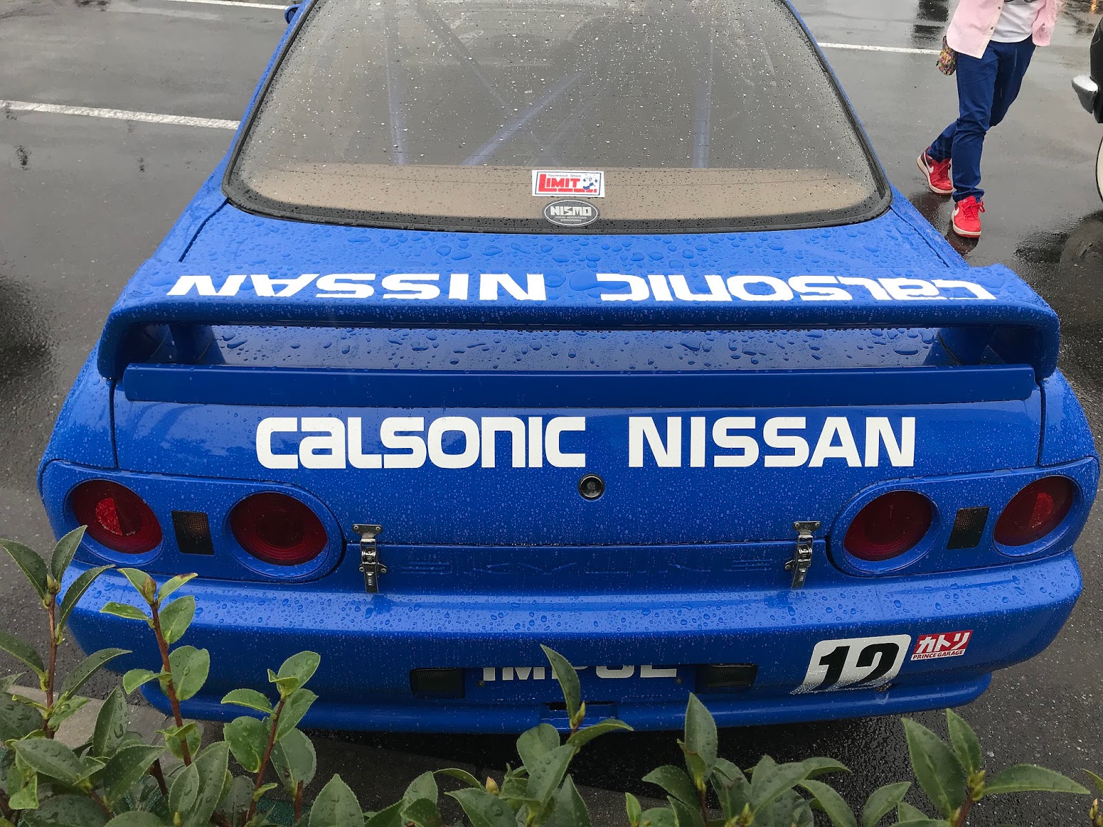 NICEST PEOPLE: Kazuyoshi Hoshino Calsonic R32 Skyline GT-R