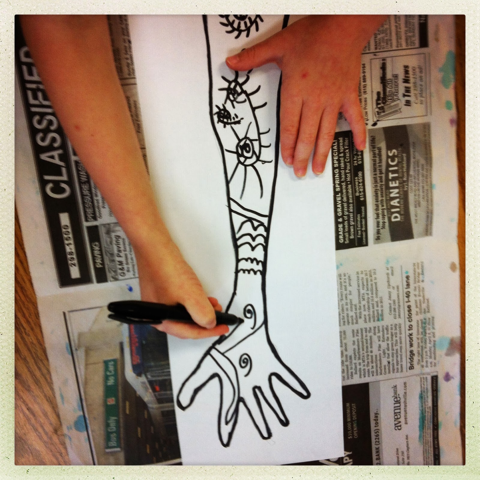 ChumleyScobey Art Room: Henna Hands - 2nd Grade