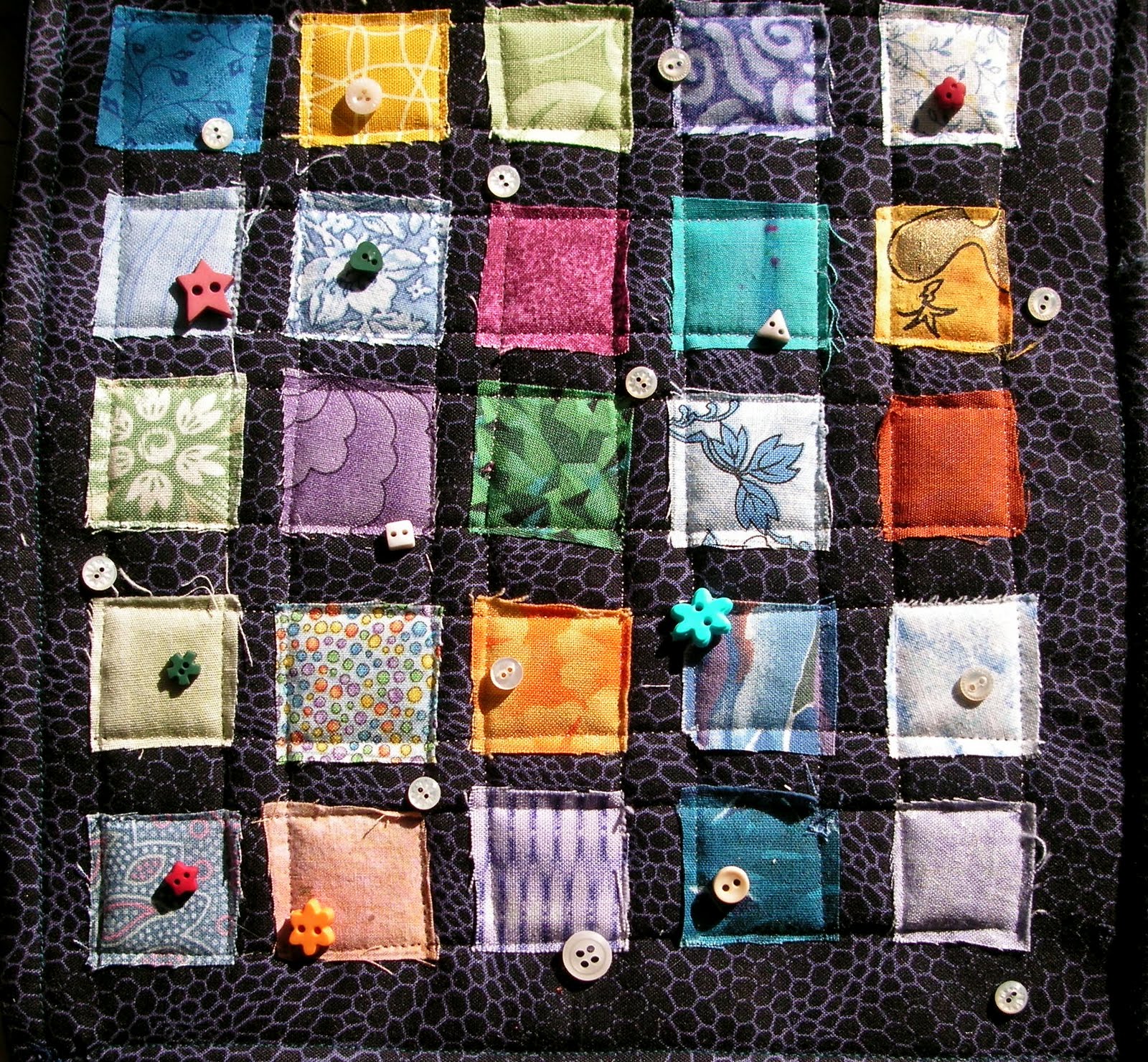 FRIENDSHIP QUILTS - JUNE CALENDER: Quilties, inchies
