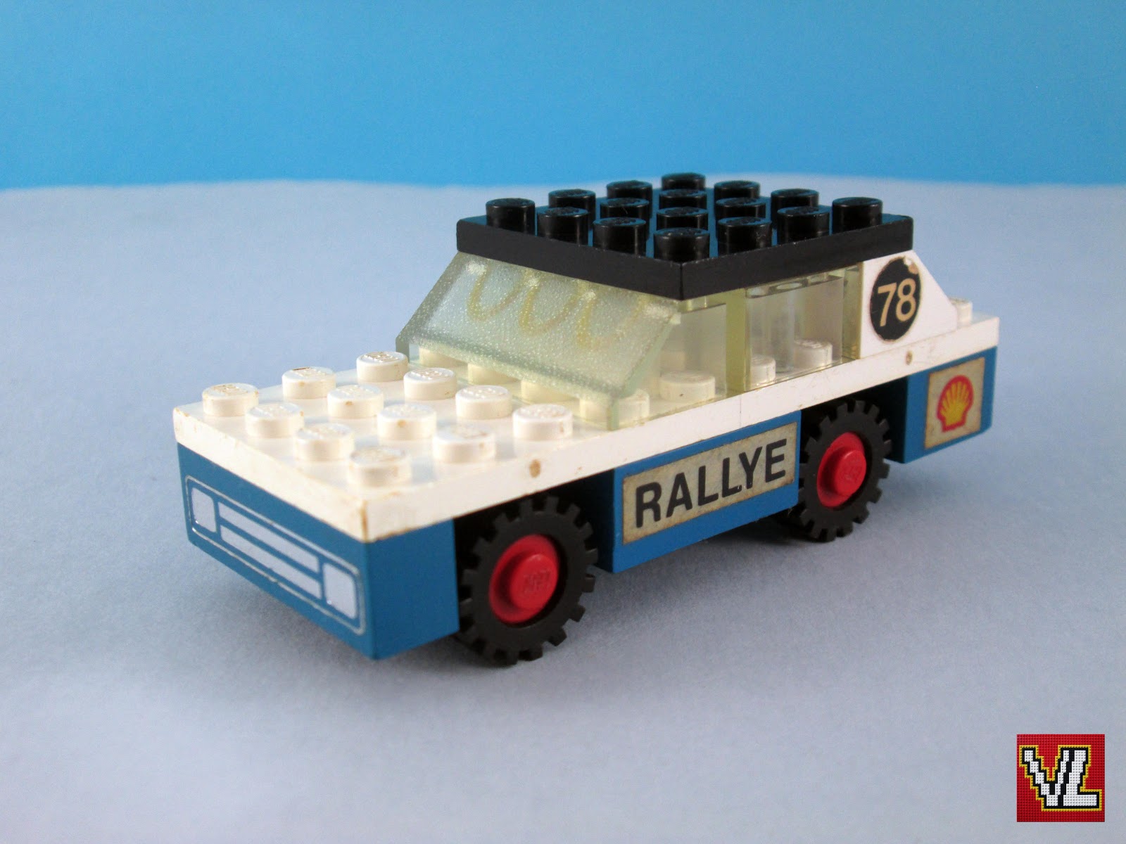 VIVOLEGO: Rally Car